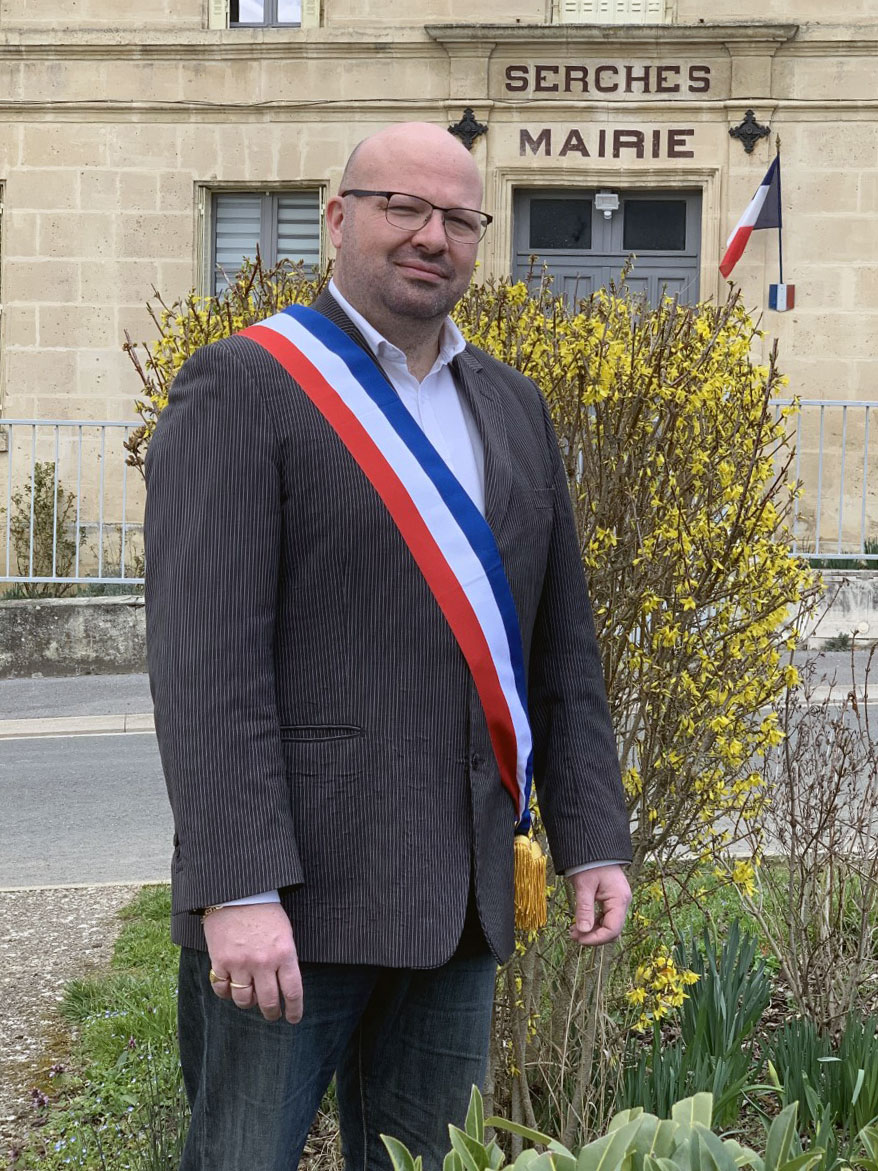 Commune Serches